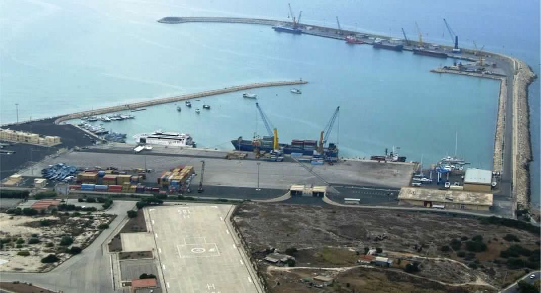 Port Digitalization in Italy: Projects and Opportunities for the Port ...