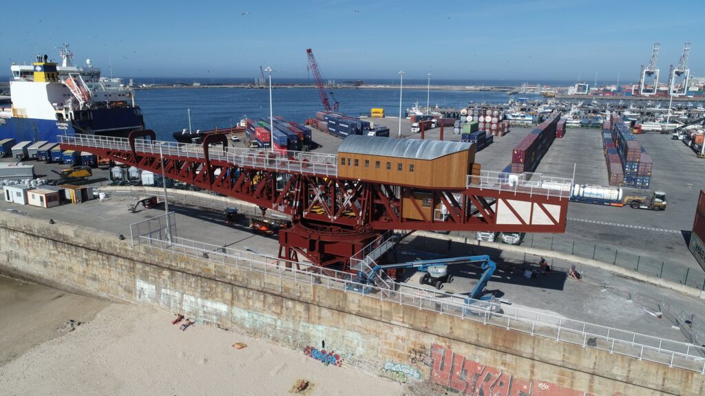 The Port of Leixões and the Titan of Matosinhos - PORTUS