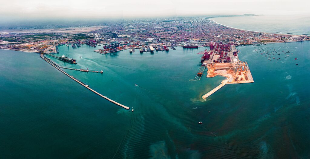 Relevance of the Smart Port City Integration of Callao - Peru for its ...